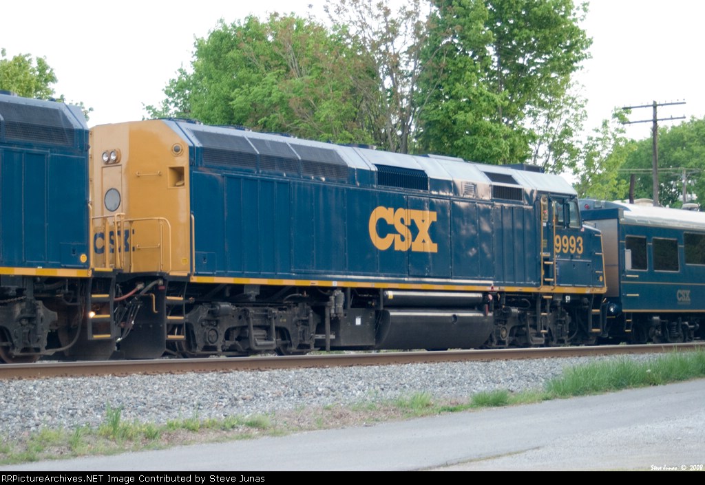 CSX 9993 P910